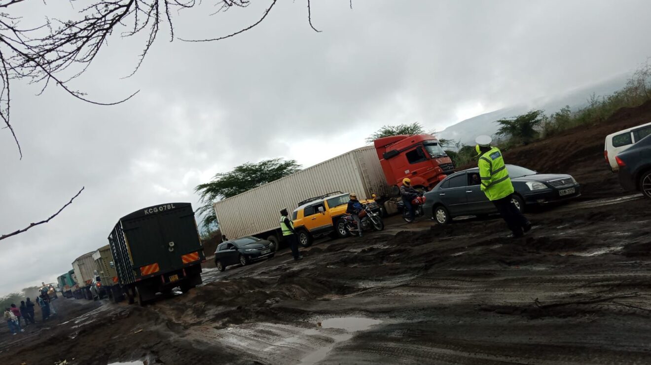 NTV Kenya: Motorists spend the night at Suswa-Narok road after flash ...