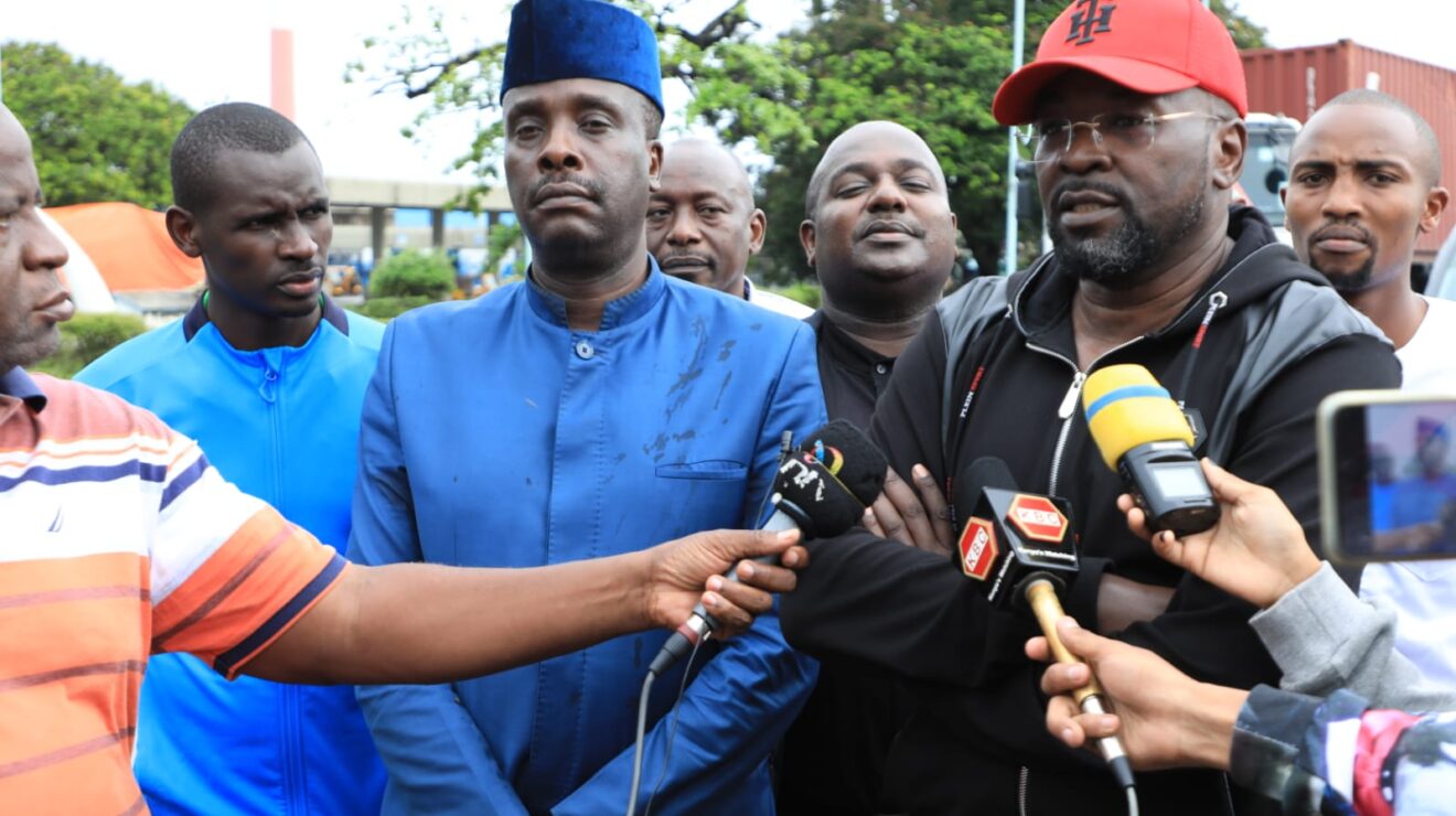 NTV Kenya: Lawyers Omari and Cliff Ombeta to defend pastor Ezekiel in court