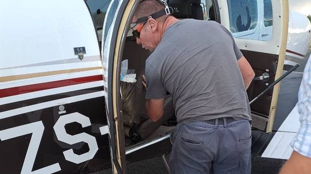 NTV Kenya: South African pilot lands plane with poisonous cobra on his back