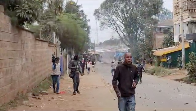 NTV Kenya: (VIDEO)Tear gas and running battles in Kibra as police clash ...