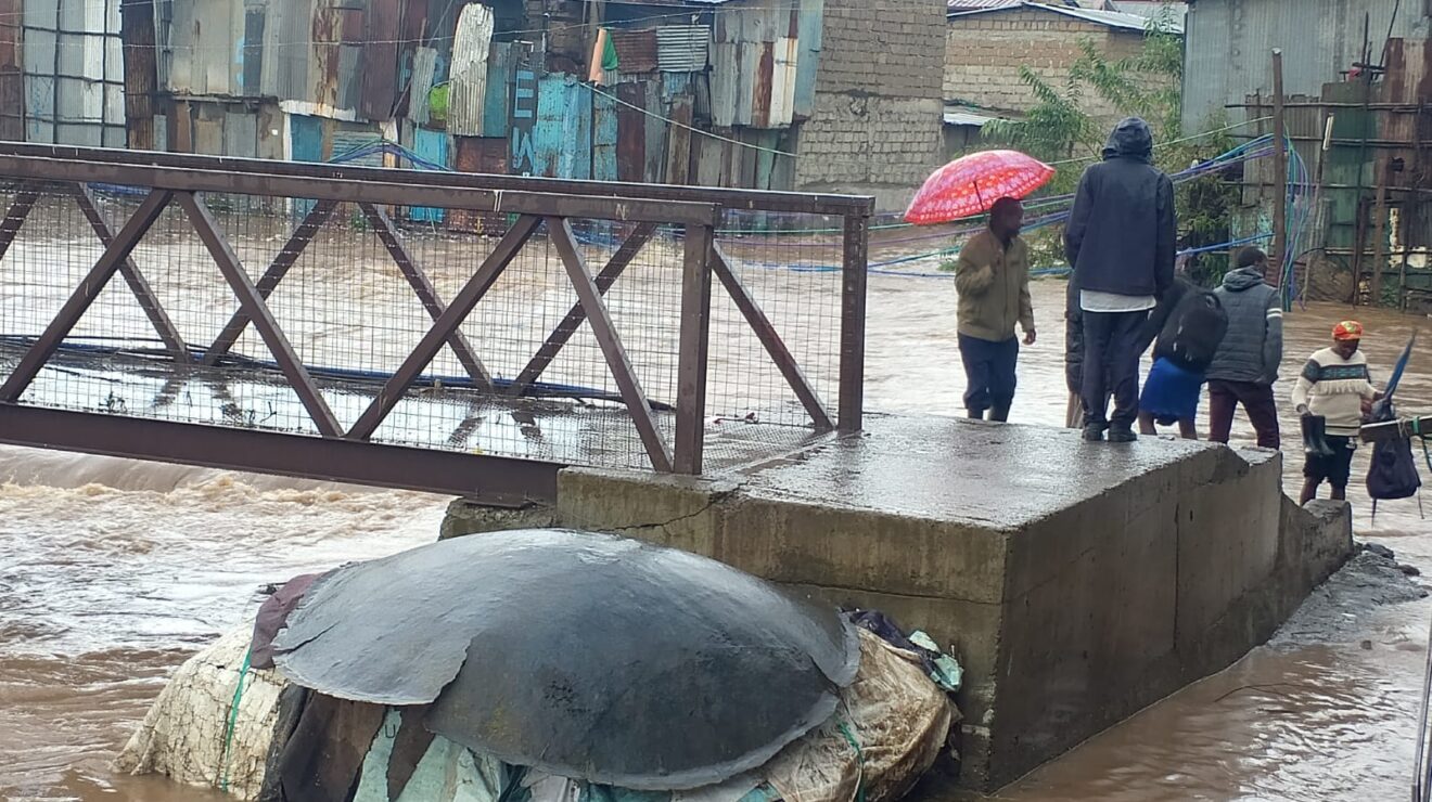 NTV Kenya: Roads blocked as Nairobi hit by devastating floods