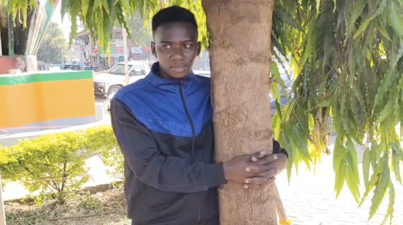 NTV Kenya: Murang’a man begins 80-hour tree-hugging challenge to raise ...